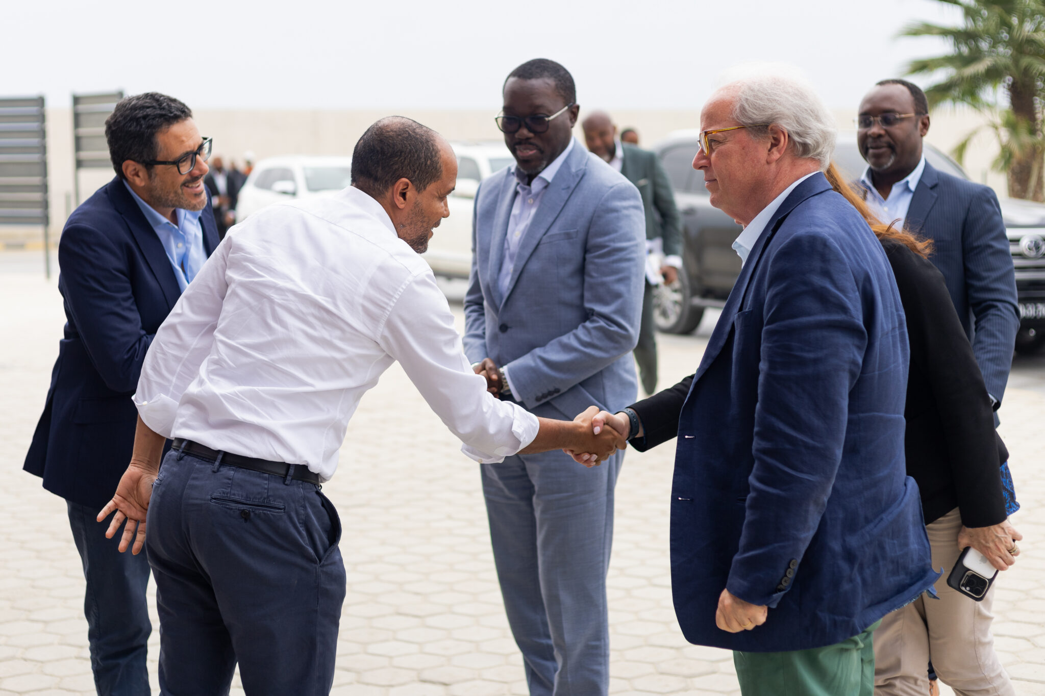 World Bank Senior Executive Director visits the Cart Industrial Complex ...